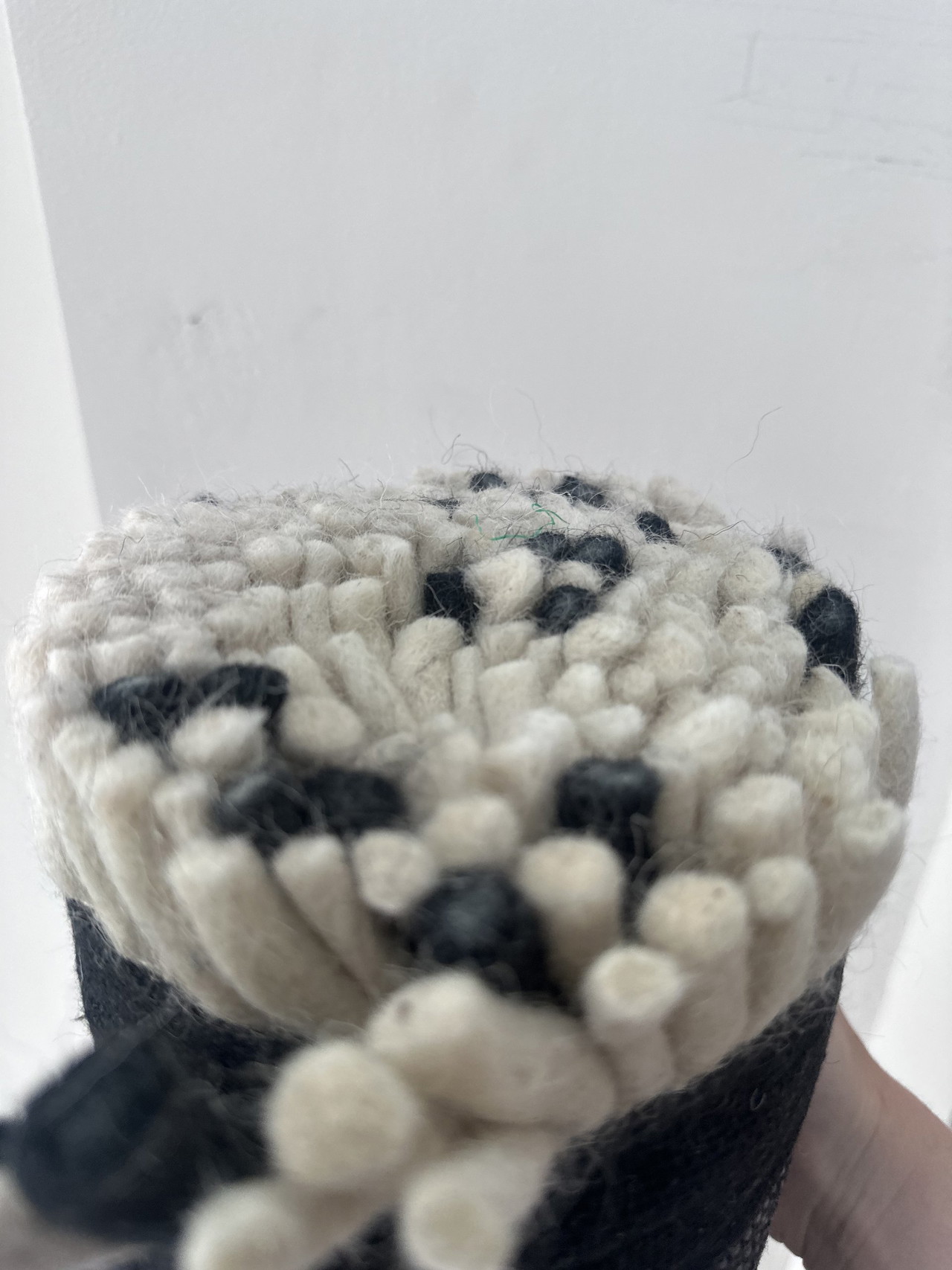 Oyoy Putki Vloerkleed 100% Wol Nieuw | €180 | Whoppah