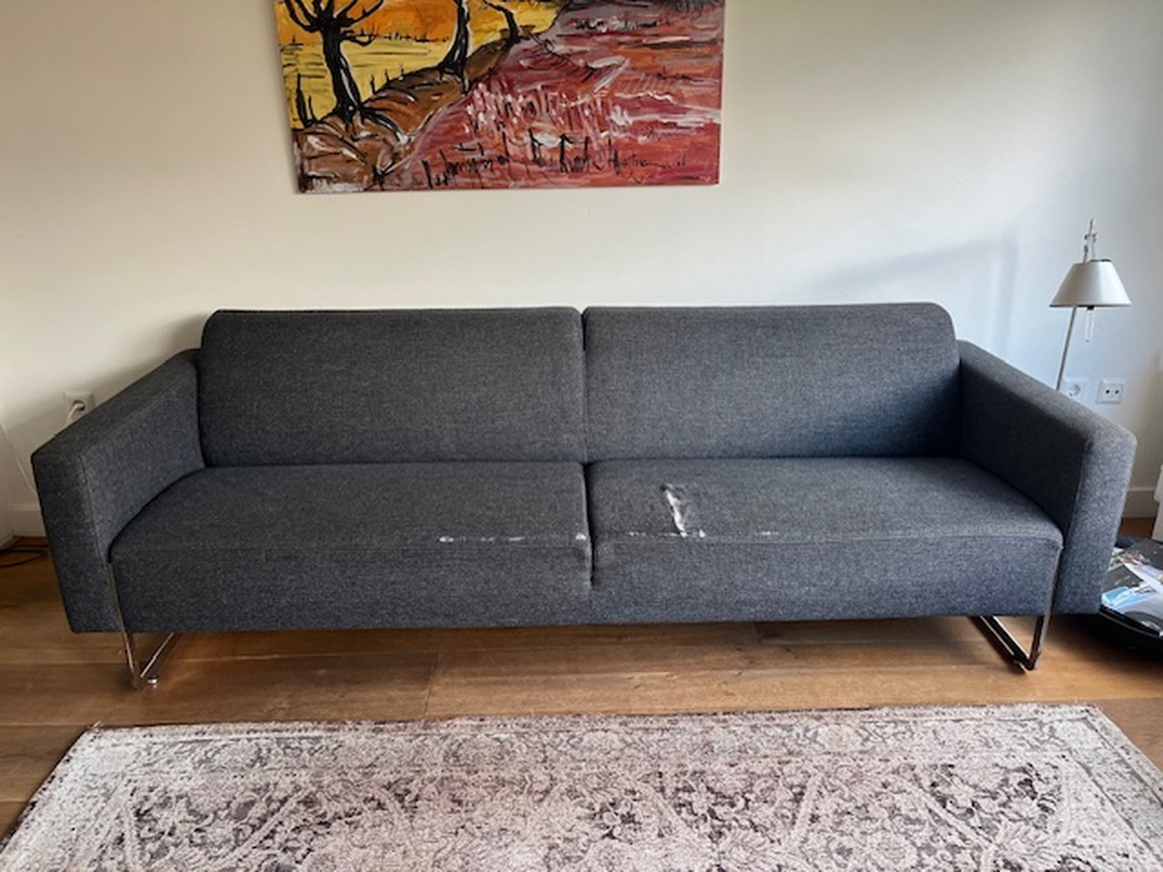 Opknapper: Artifort Mare 3 zitsbank door René Holten | €200 | Whoppah