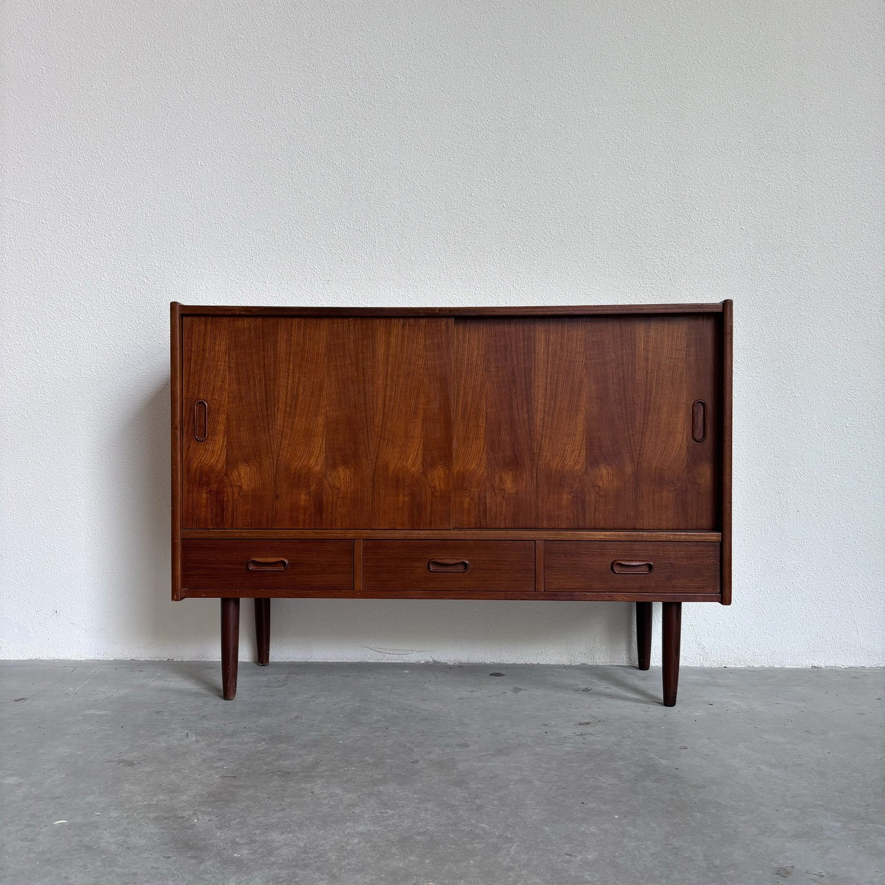 Vintage Small Sideboard In Teak | €849 | Whoppah