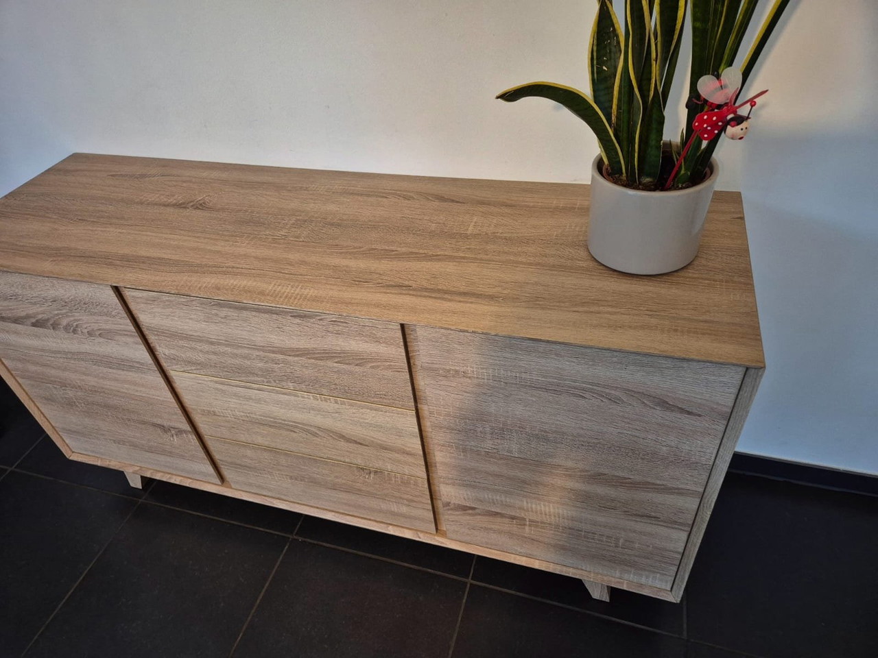 Kast Woood | €120 | Whoppah