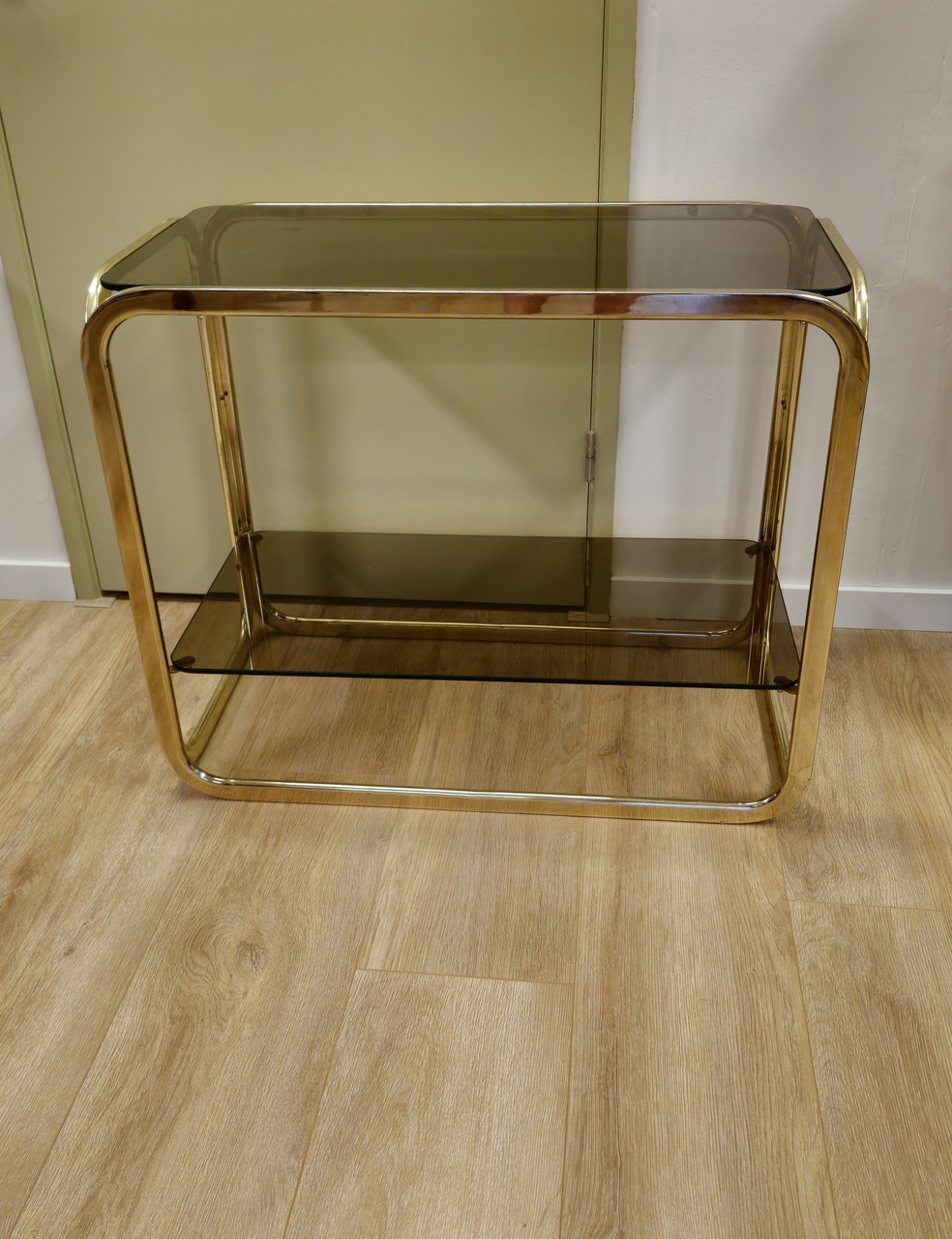 Vintage Sidetable Vitrine Roomdivider Open Kast Messing | €375 | Whoppah