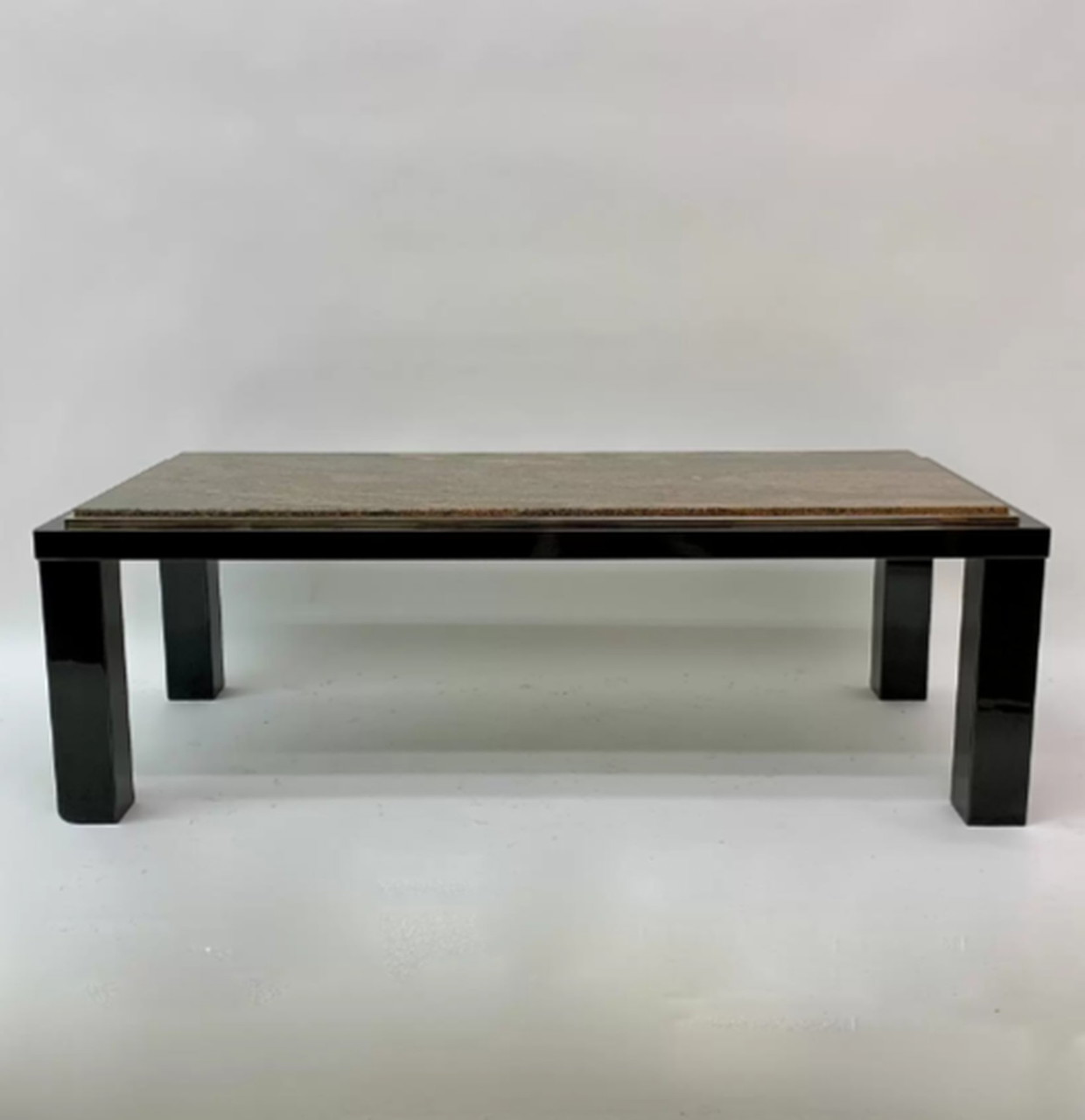 Mid-century Hollywood Regency granieten salontafel door Fedam Design ...