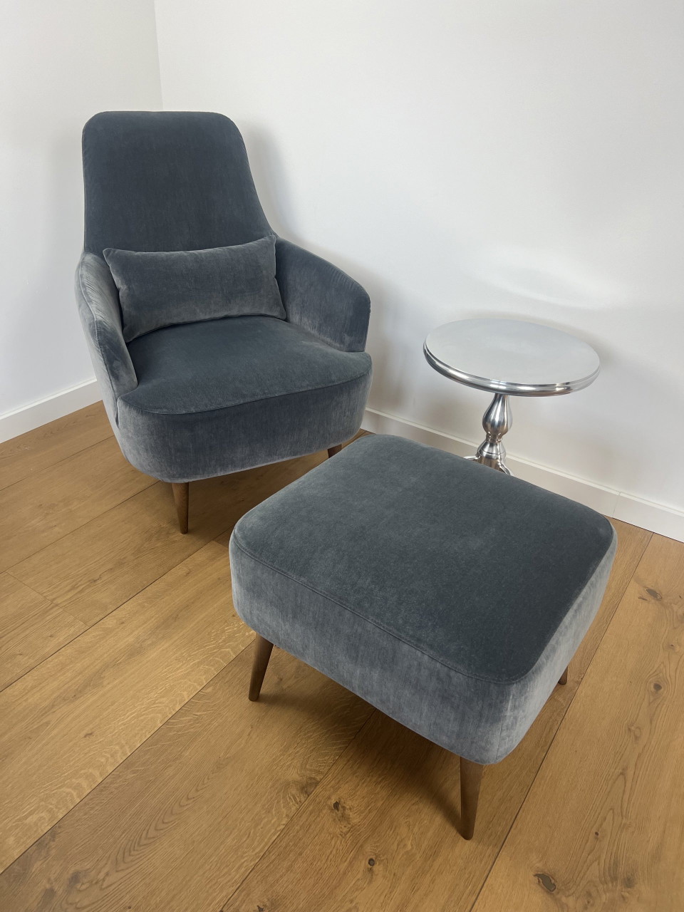 Ditre Italia fauteuil + Ray poef + Casa Padrino bijzettafel | €895 ...
