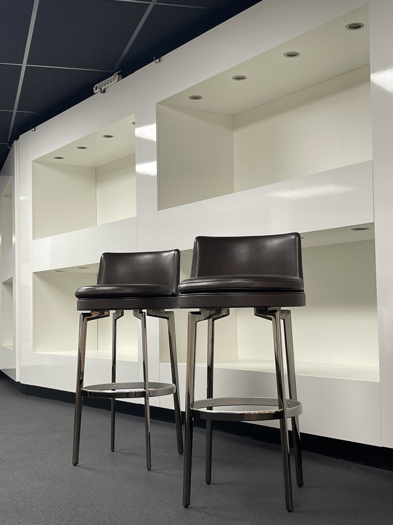 2 Flexform bar stool | €2,995 | Whoppah