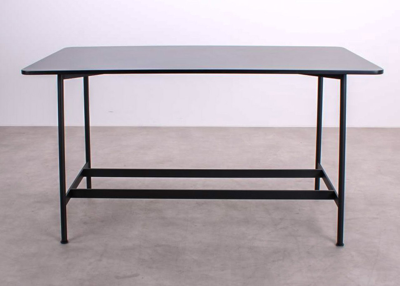 DeBerenn Marina tafel zwart | €415 | Whoppah