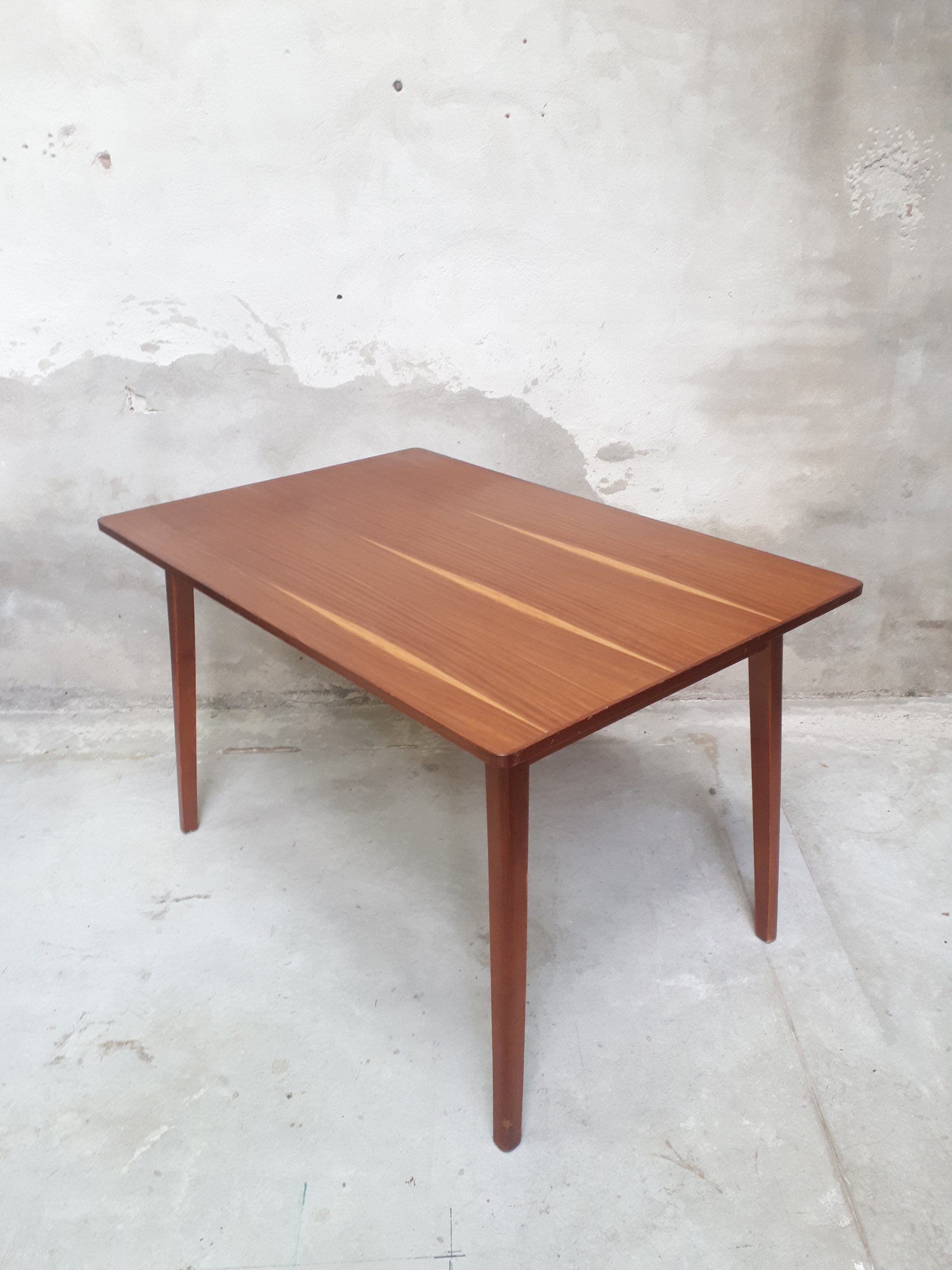 Tweedehands Design Eettafel | P2 | Whoppah