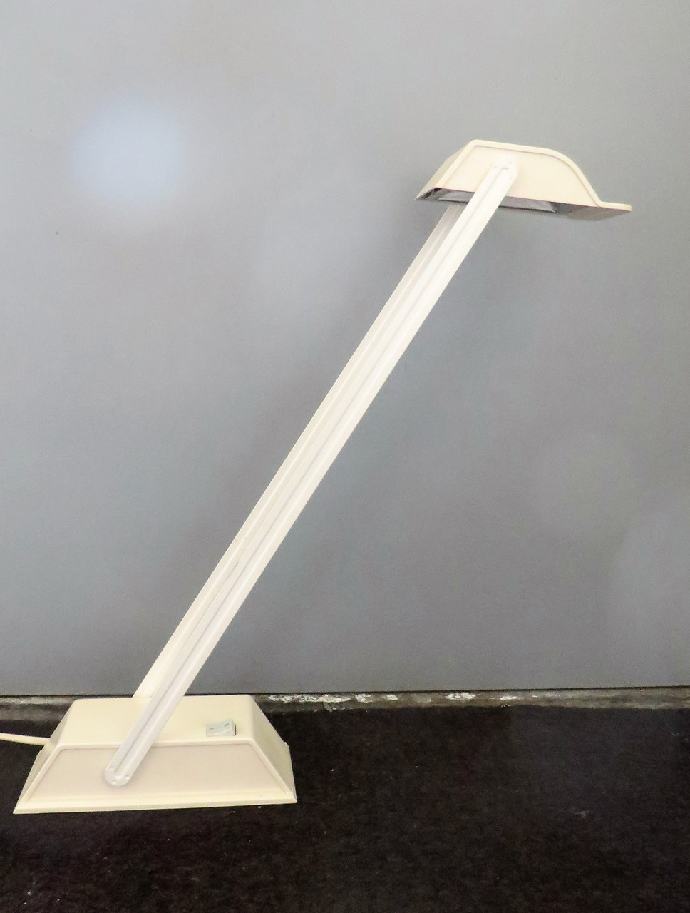Osram Halostar Table 50 Bureaulamp | €55 | Whoppah