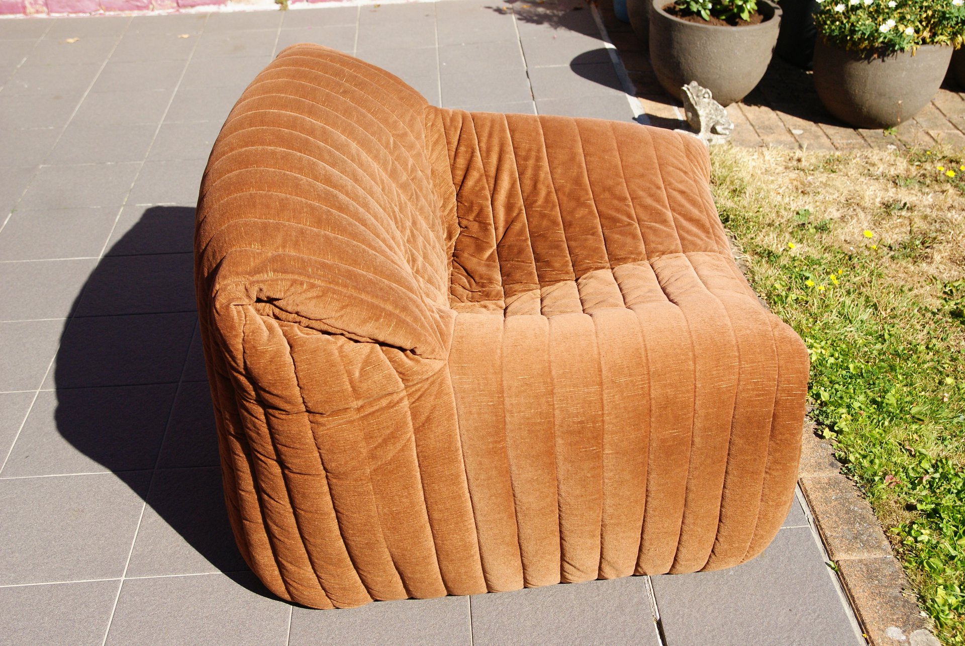 Cinna/ Ligne Roset model Sandra Eénzit met Ottoman | €2,850 | Whoppah