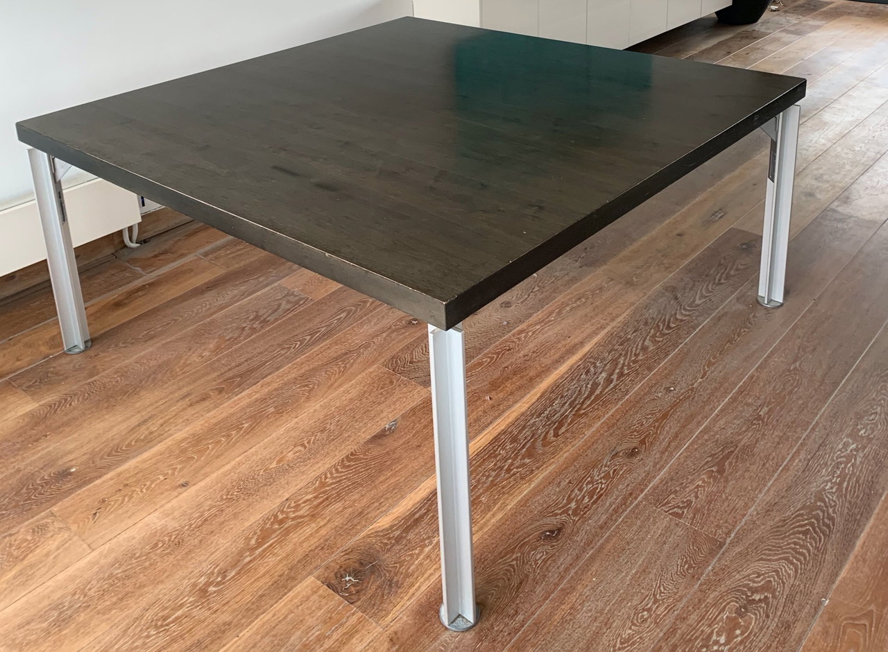 Bulo H2O vergadertafel | €100 | Whoppah