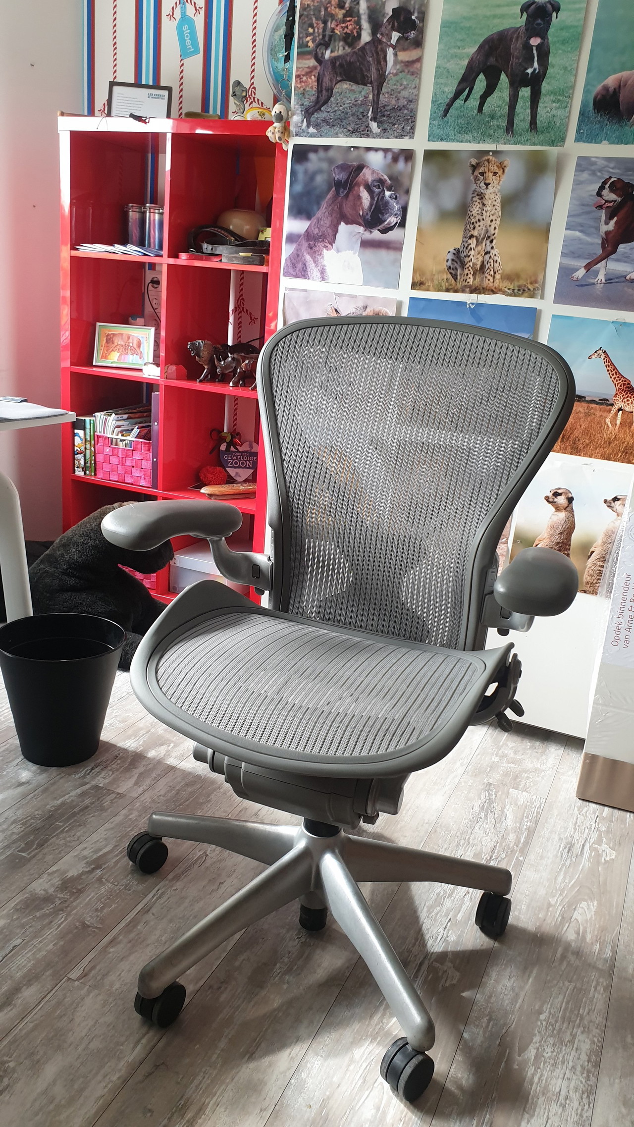 Herman Miller Aeron B full options carbon | €799 | Whoppah