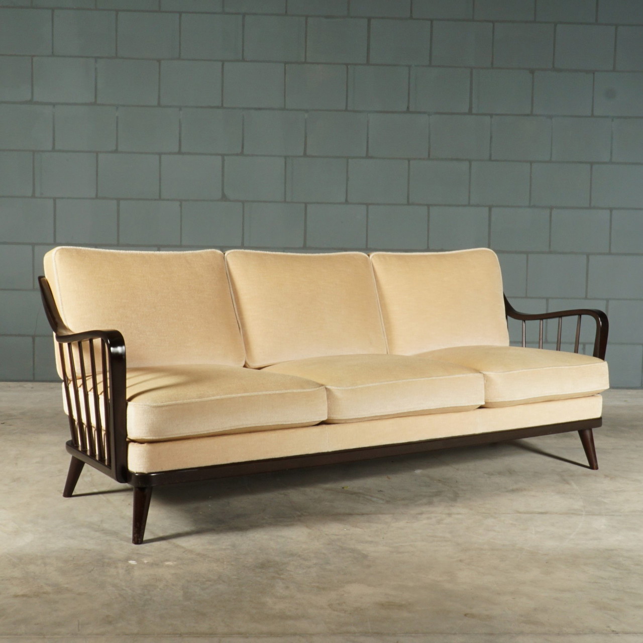 Vintage designbank – Walter Knoll – Antimott – jaren 50 | €1,450 | Whoppah