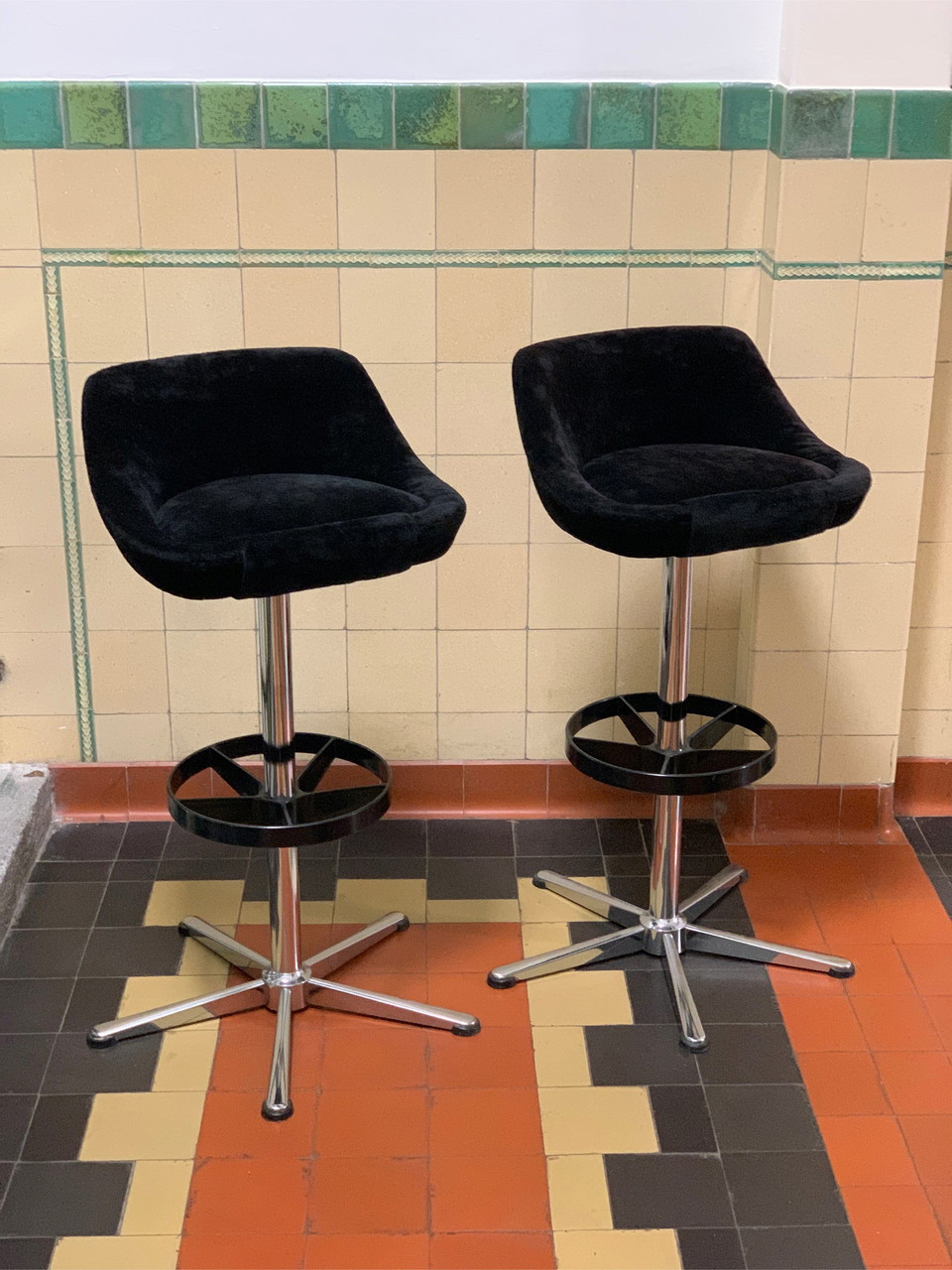 Spage age barkrukken op draai voet | €200 | Whoppah