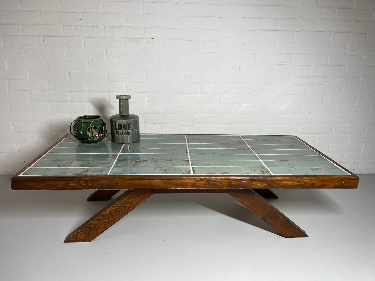 Vintage blue marble coffee table | €728 | Whoppah