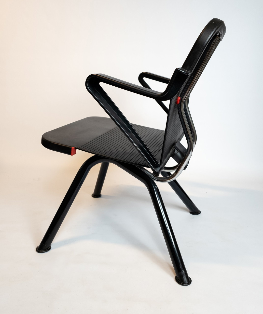 Lamm design Roberto Lucci & Paolo Orlandini dining chair | €475 | Whoppah