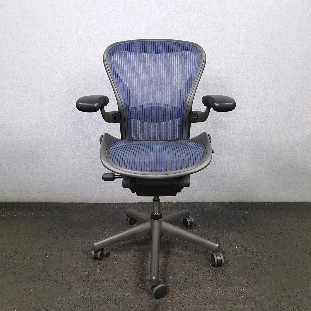 Hermann Miller Aeron Classic Type B | €575 | Whoppah