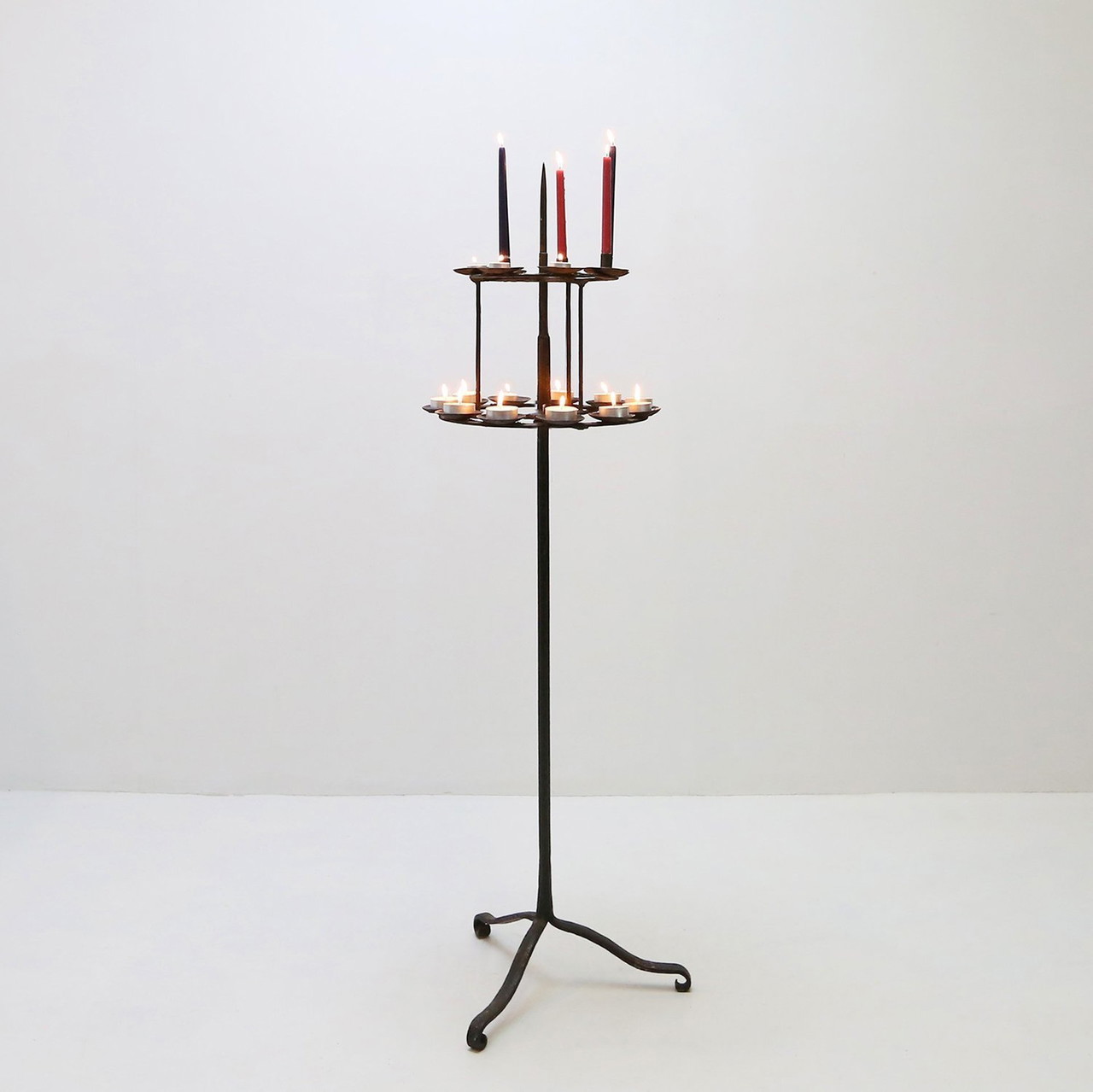 Large Gothic Candleholder In Wrought Iron, 1900 | €1,000 | Whoppah