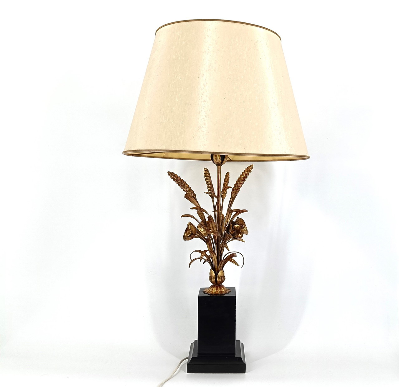 Vintage sheaf of wheat table lamp - 1960s | €495 | Whoppah