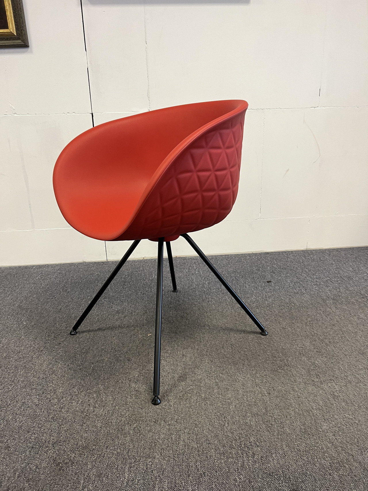 6x Tonon Structure dining room chairs red | €1,794 | Whoppah