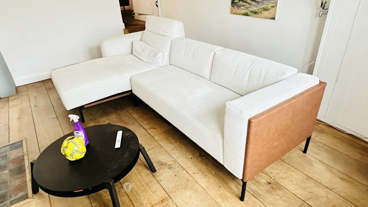 Indera Snooze sofa | €5,750 | Whoppah