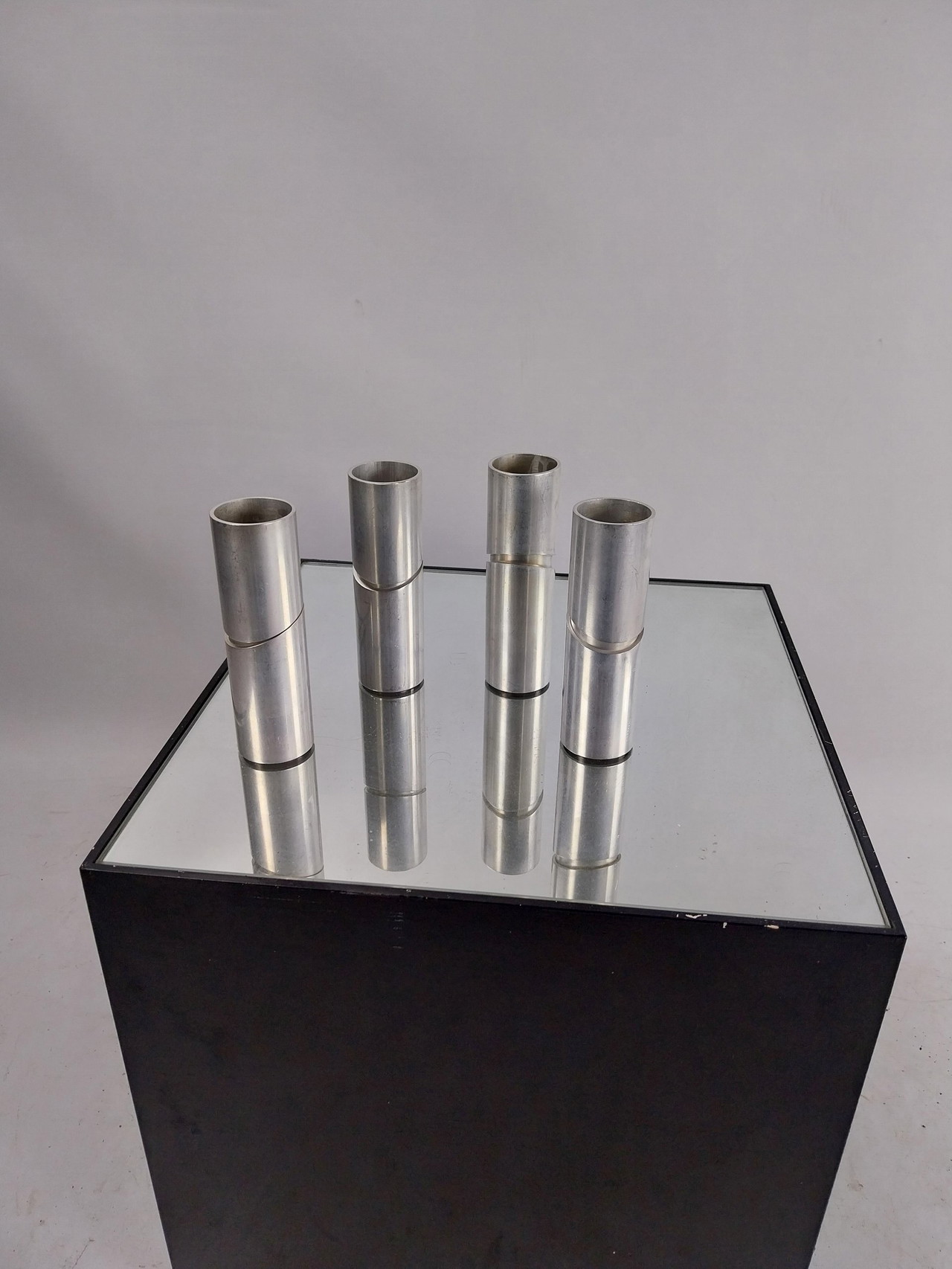 4 aluminum candlesticks/objects by Rob van 't same Leiden | €90 | Whoppah