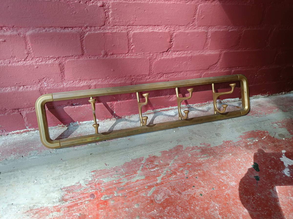 Vintage art deco wall coat rack | €135 | Whoppah