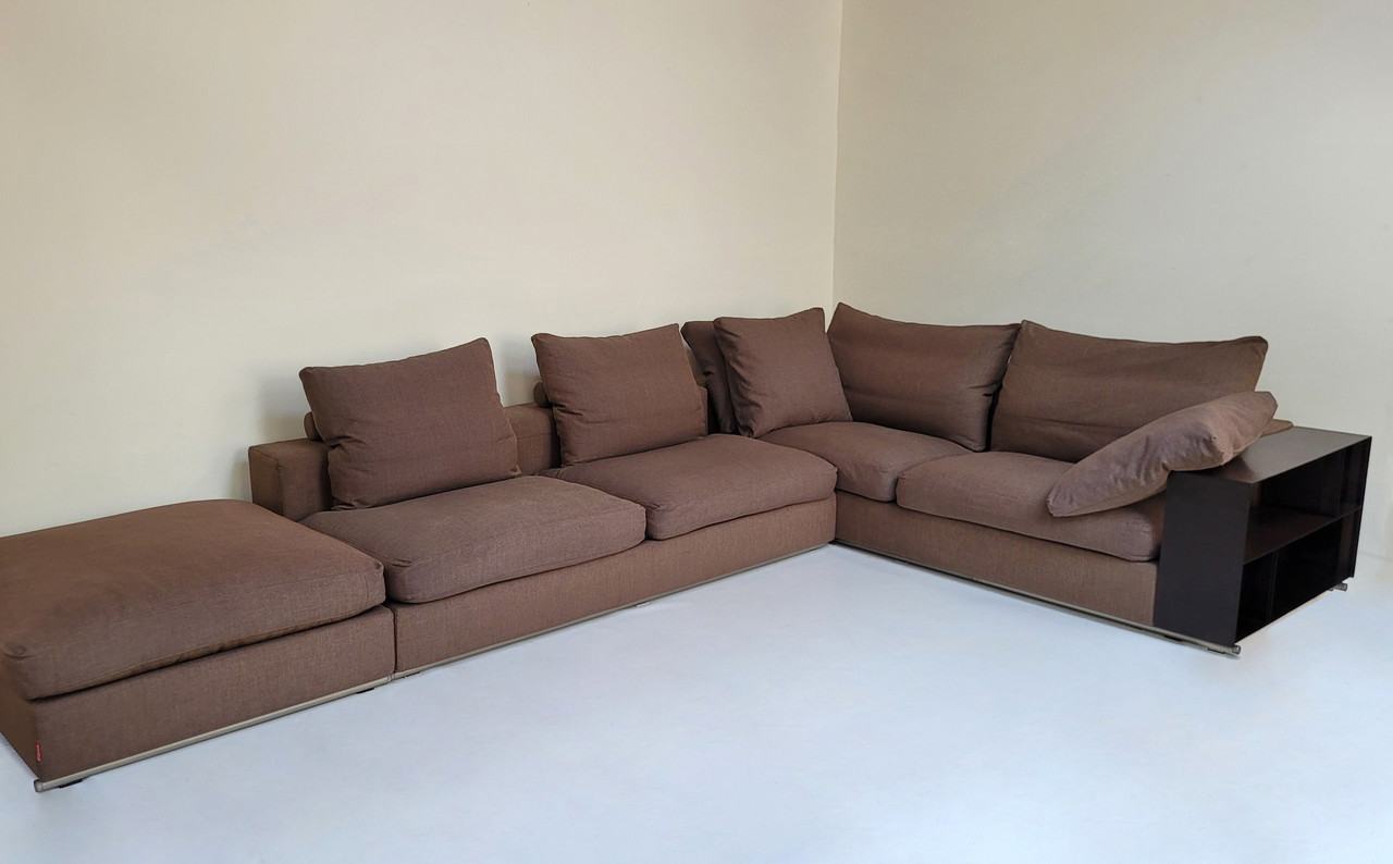 Flexform Groundpiece Modular Sofa | €5,750 | Whoppah