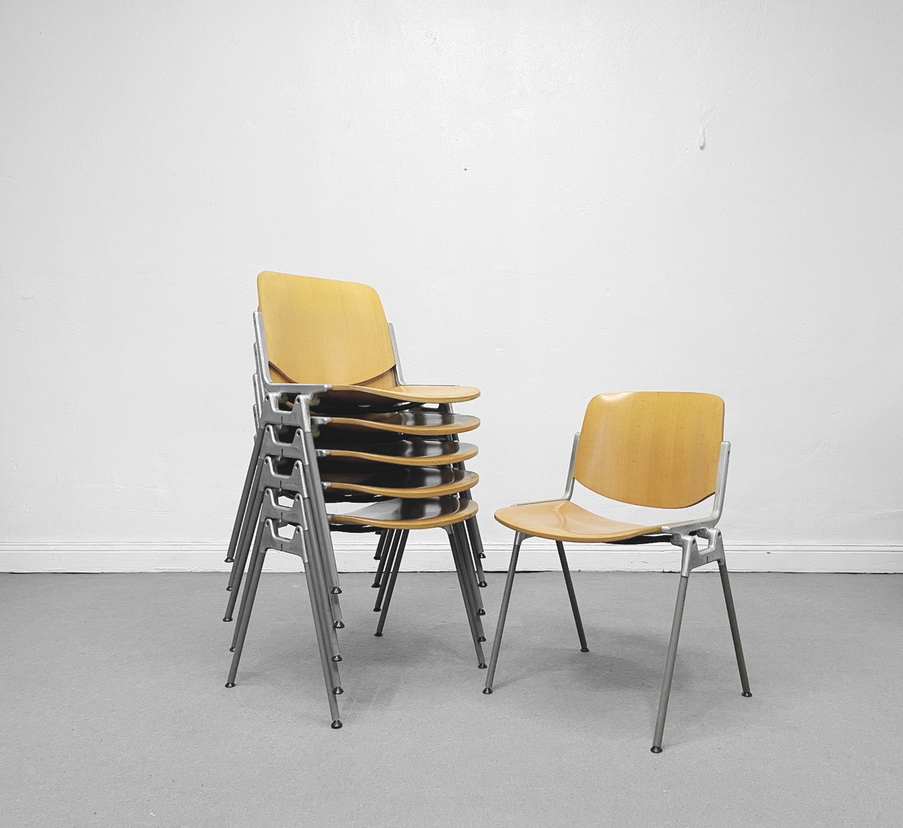 Castelli Giancarlo DSC 106 Chair Hell Chair | €1,455 | Whoppah