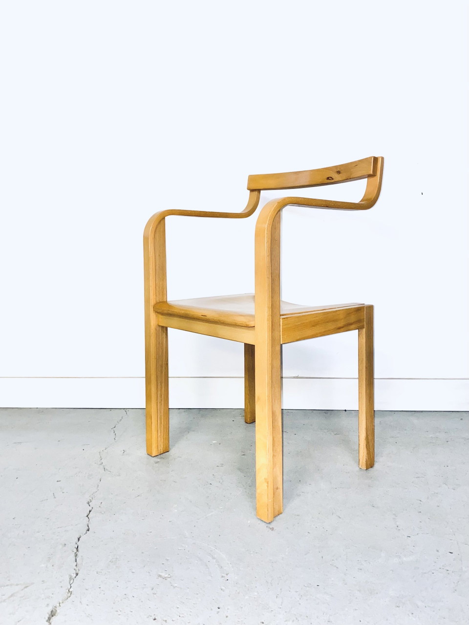 Enraf Nonius Delft Vintage wooden design chair | €195 | Whoppah
