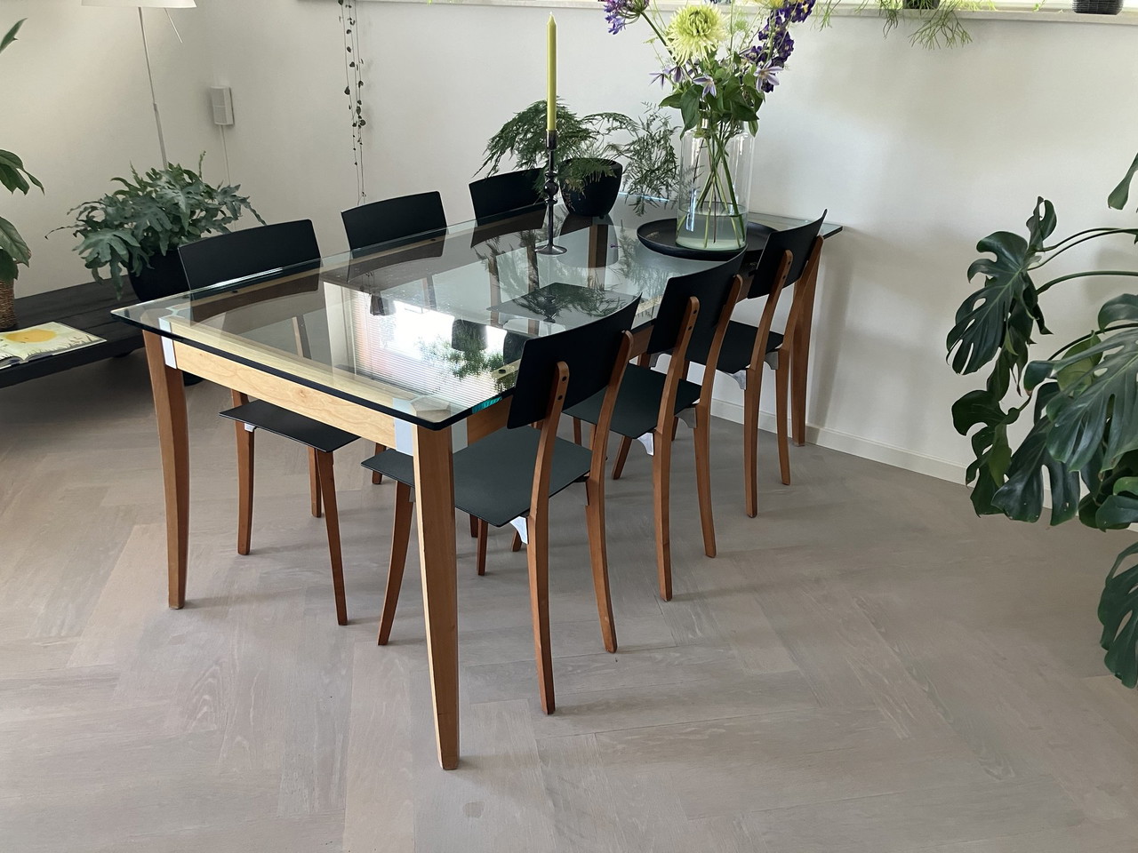 Zanotta dining room set | €900 | Whoppah
