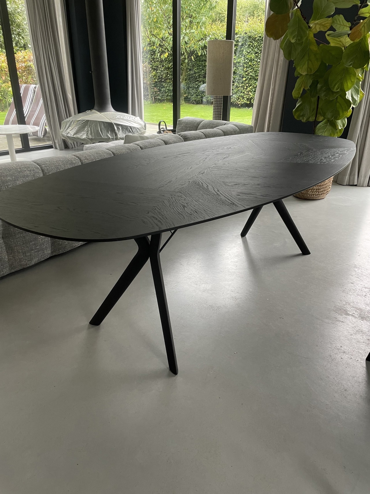 Mobitec Eclipse dining table | €1,150 | Whoppah