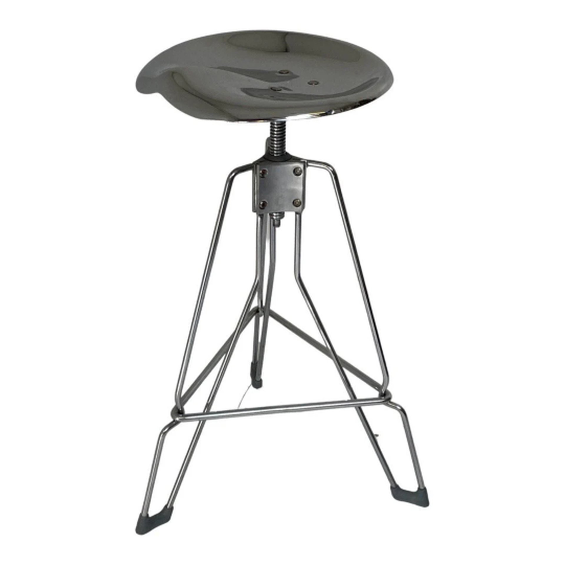 Dulton model Clipper II bar stool by Yasu Sasamoto | €425 | Whoppah