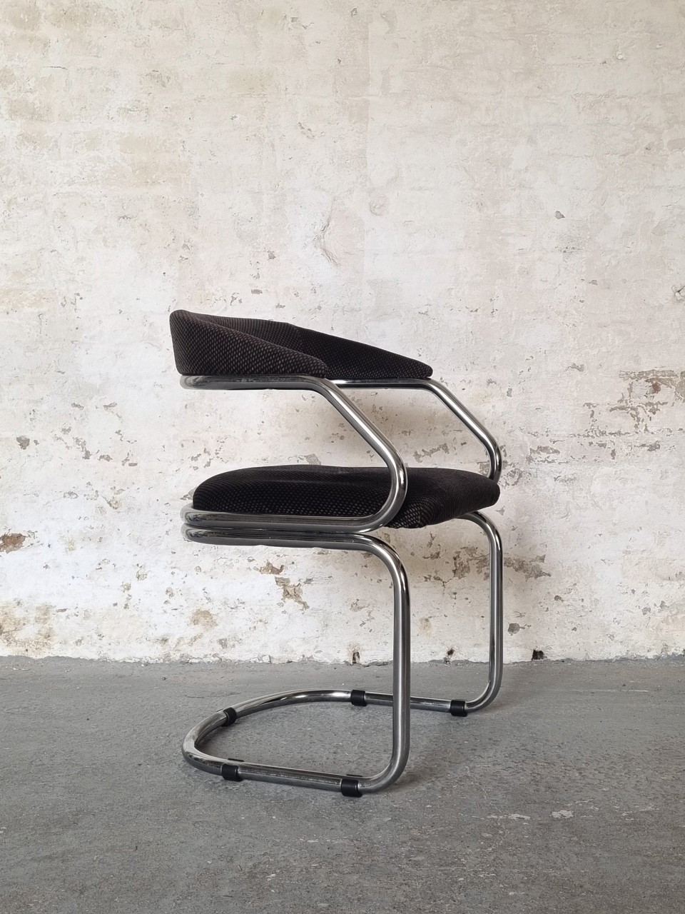 Chrome Frame Chair | €175 | Whoppah