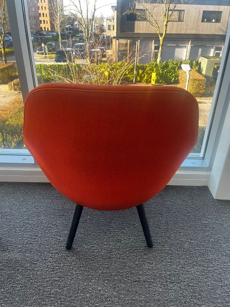 Hay Aal 92 In Orange | €250 | Whoppah