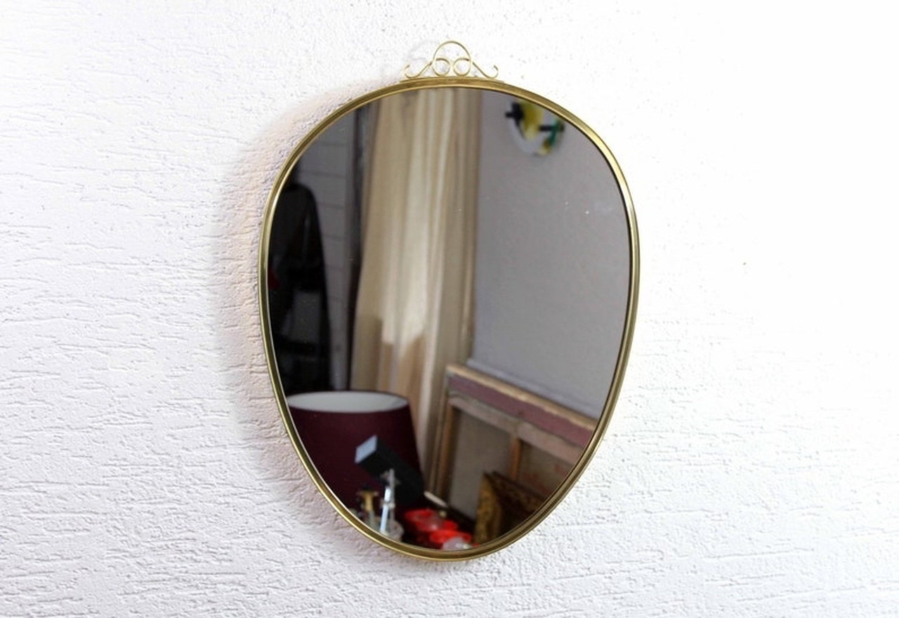 Free-form mirror from the 1960s | €180 | Whoppah