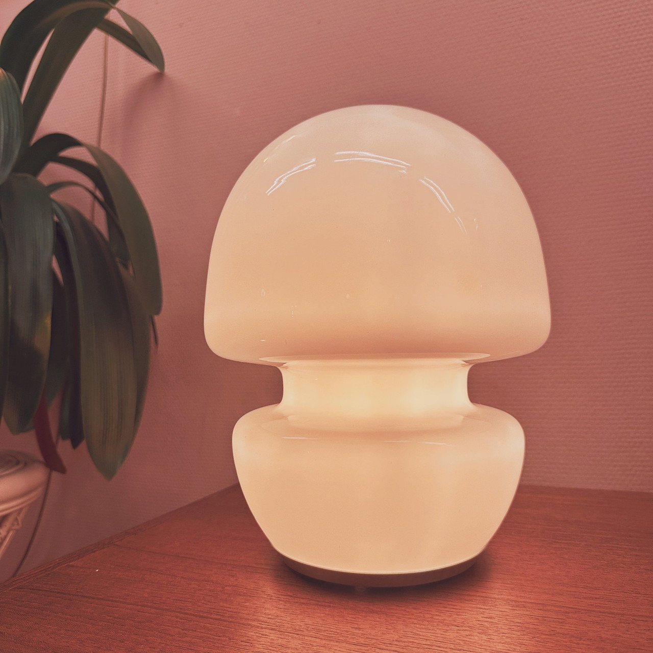 Lampada da tavolo in vetro di Murano italiano | €344 | Whoppah