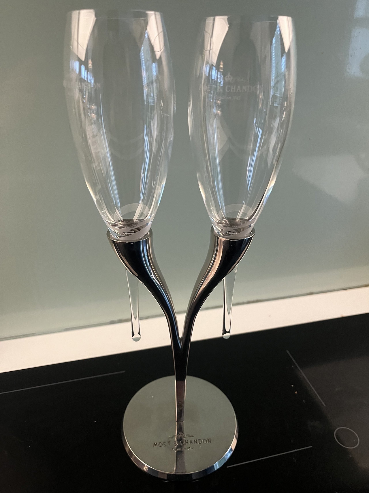 Flûtes de collection Moët et Chandon | €80 | Whoppah