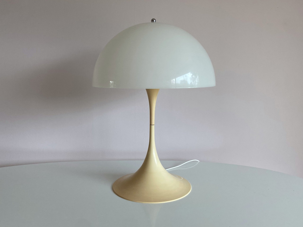Verner Panton Panthella D.50Cm Louis Poulsen lamp | €900 | Whoppah