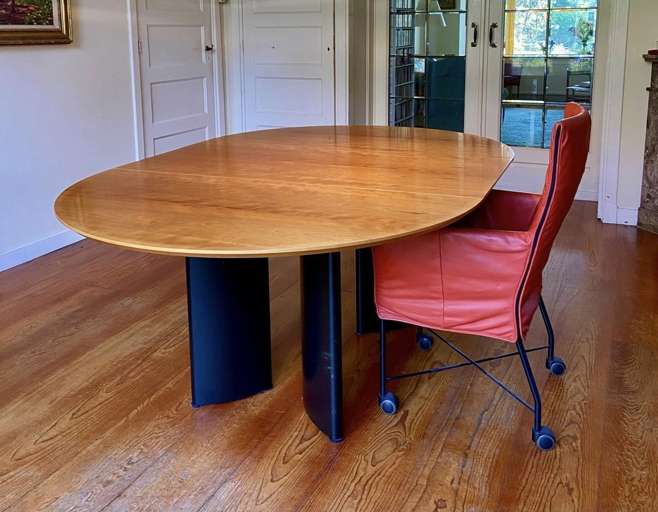 Arco Oval Dining Table | €350 | Whoppah