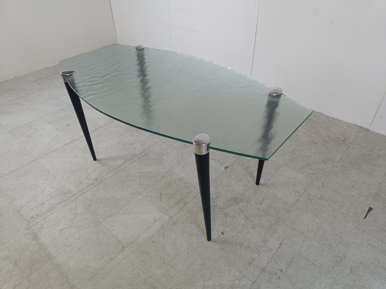 Vintage dining table | €695 | Whoppah