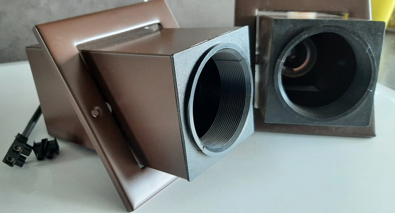 2x Cube brown recessed spotlights 80's, rotatable | €95 | Whoppah