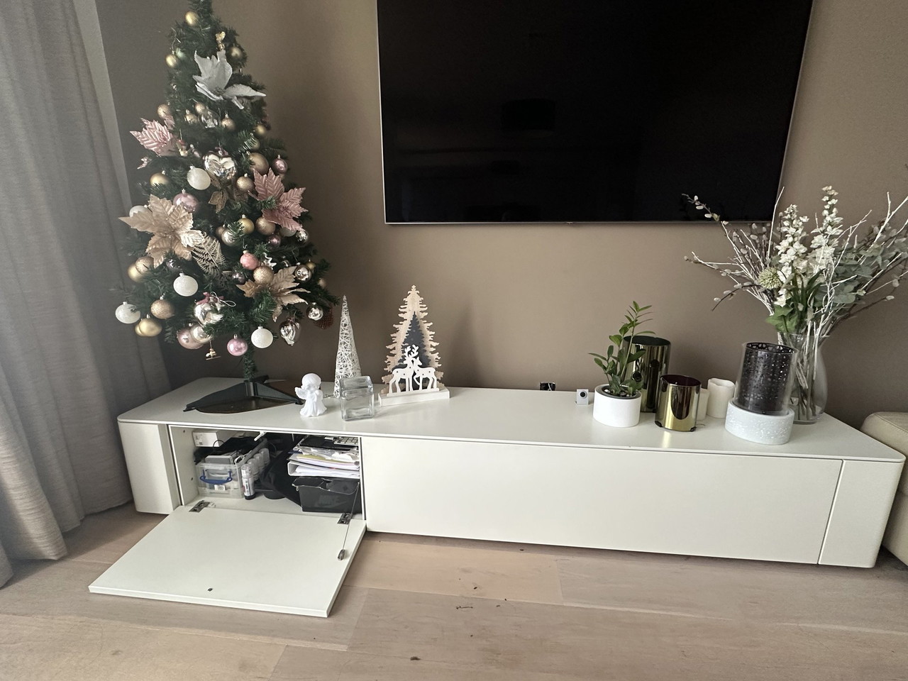 Hulsta Gentis Tv Cabinet | €500 | Whoppah