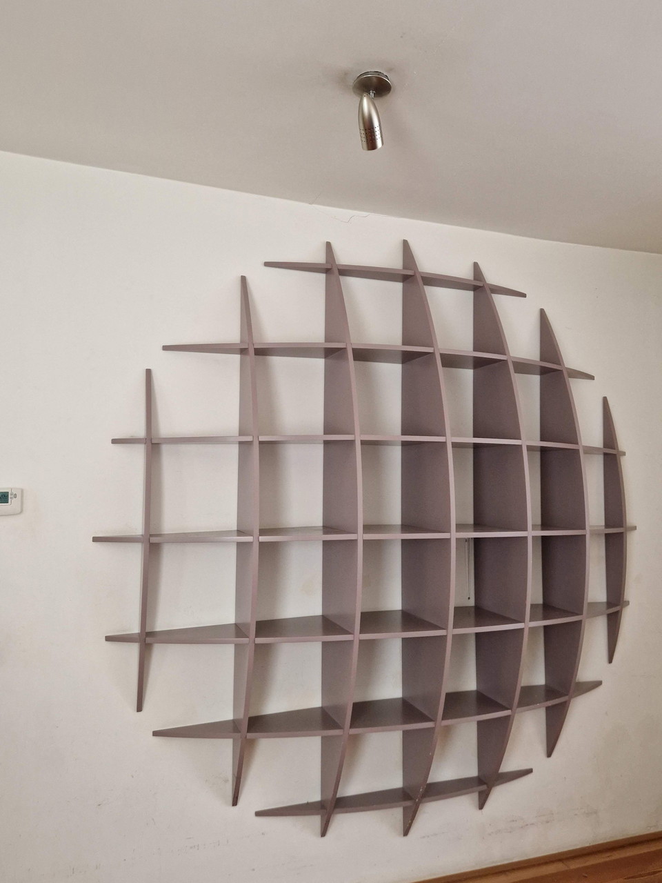 Vintage Round Wall Unit Tyco | €300 | Whoppah