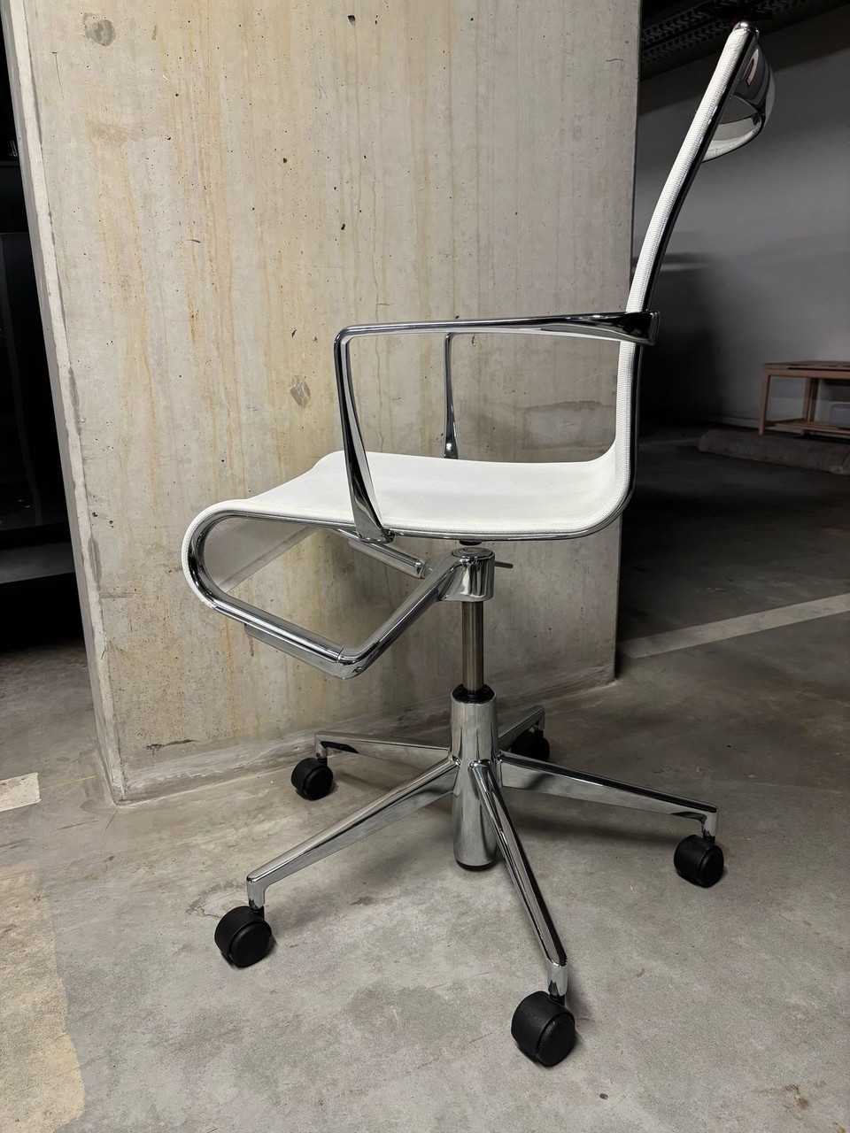 Office chair White Alias Rollingframe 455 - Alberto Meda | €145 | Whoppah