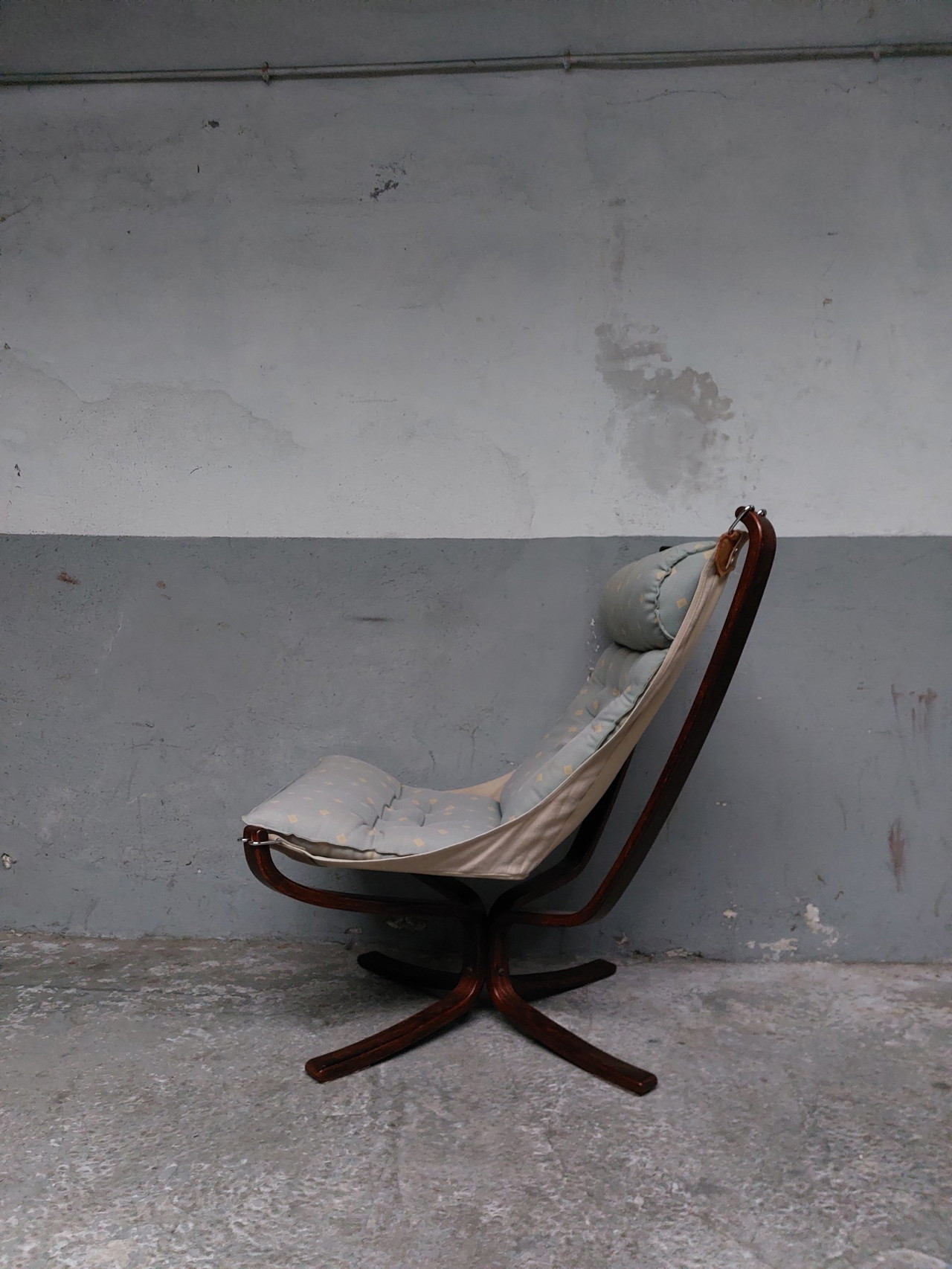 Falcon chair sigurd ressell store