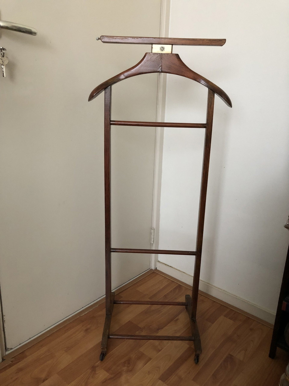 Vintage Brevettato Dressboy | €350 | Whoppah