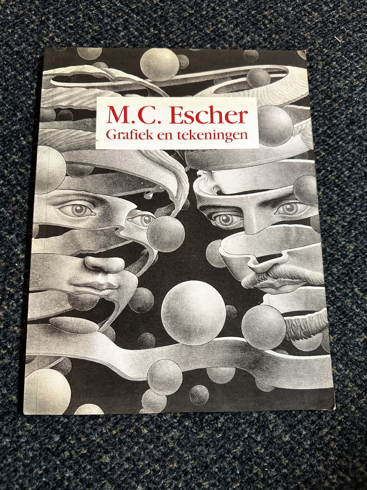 MC Escher Graphics and drawings book | €25 | Whoppah