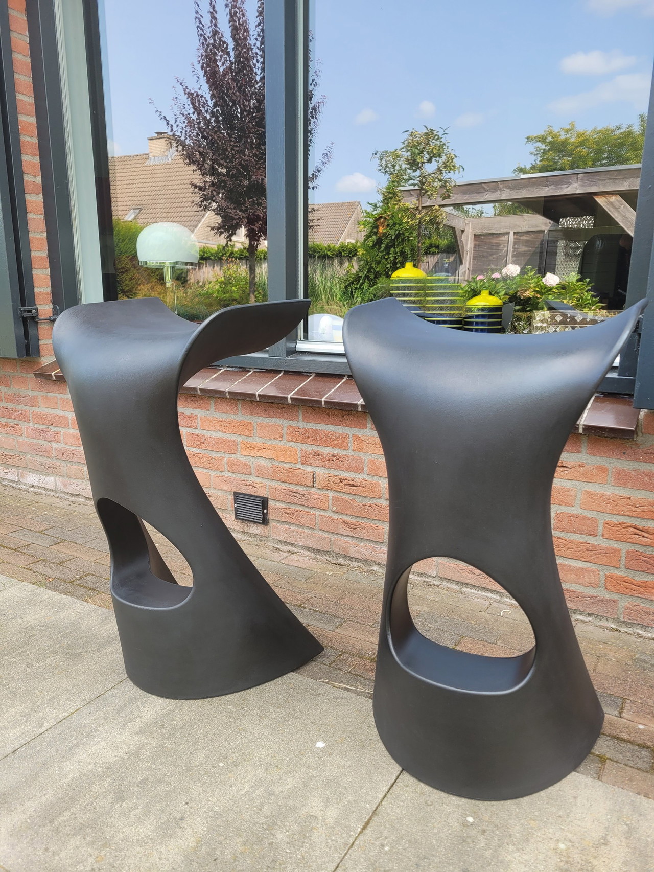 2x Slide Koncord bar stool by designer Karim Rashid | €300 | Whoppah