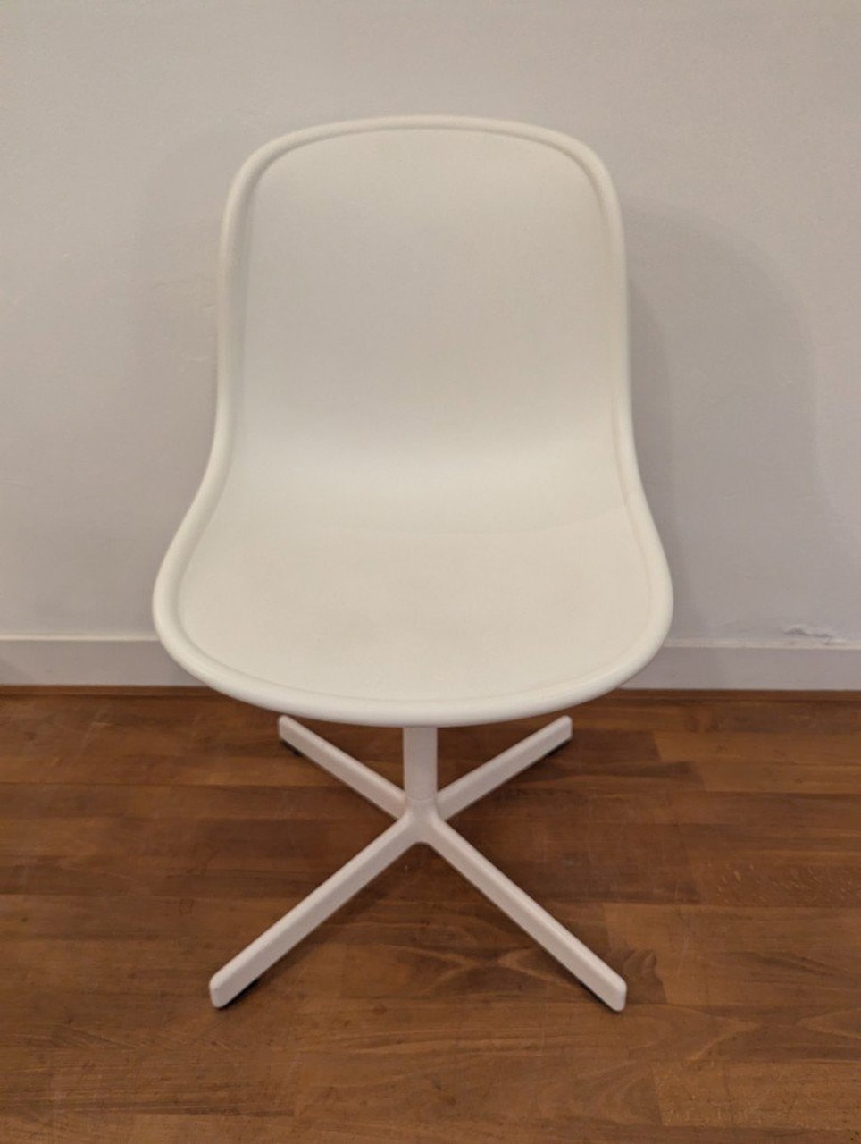 Hay 'Neu Chair' | €225 | Whoppah