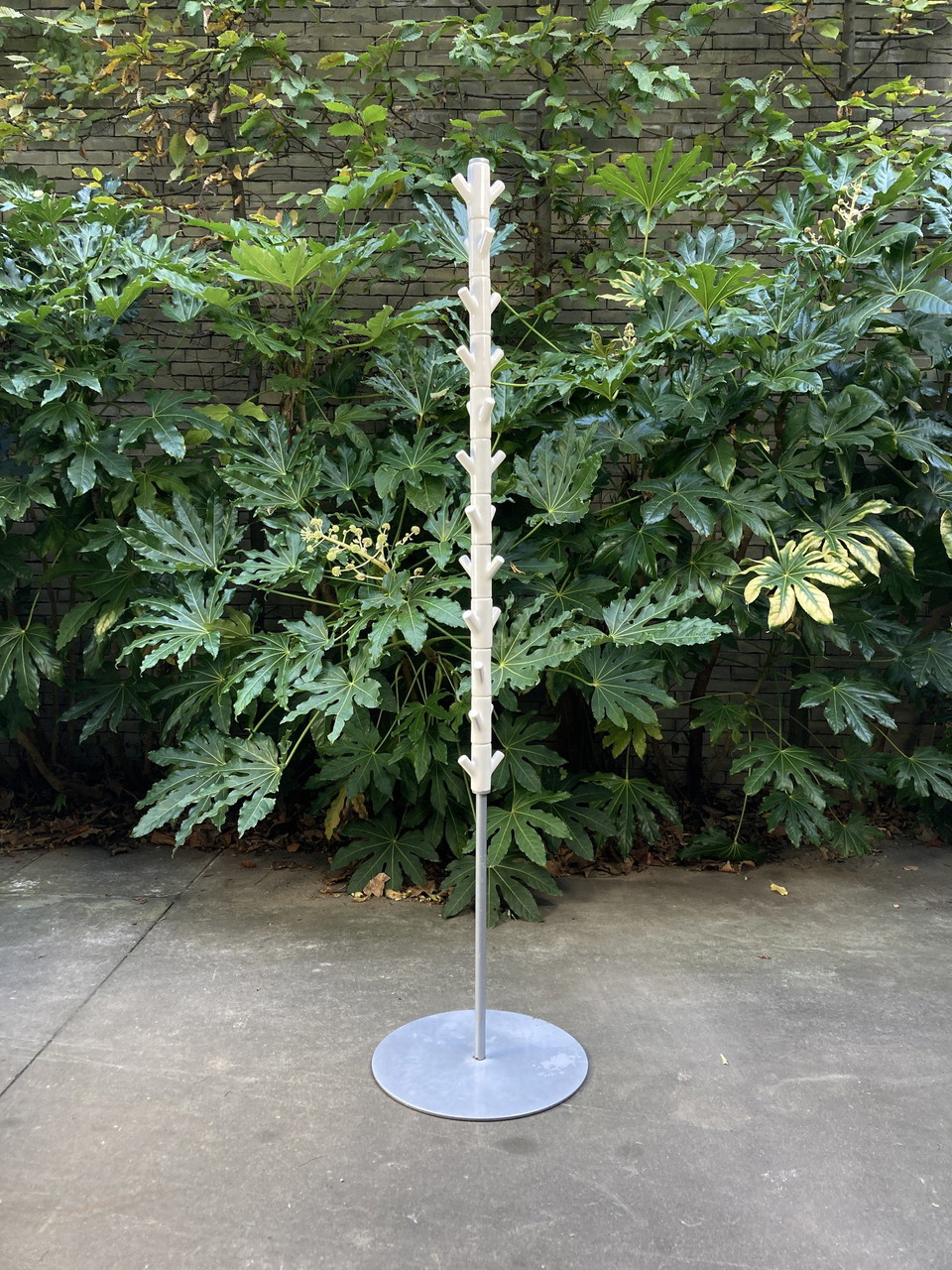 Bone Coat rack Richard Hutten Planet Design 2005 | €335 | Whoppah