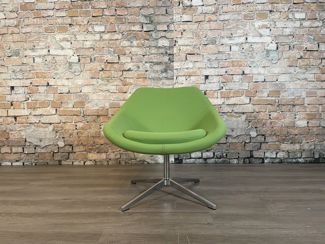 Allermuir Open A640 Green | €540 | Whoppah